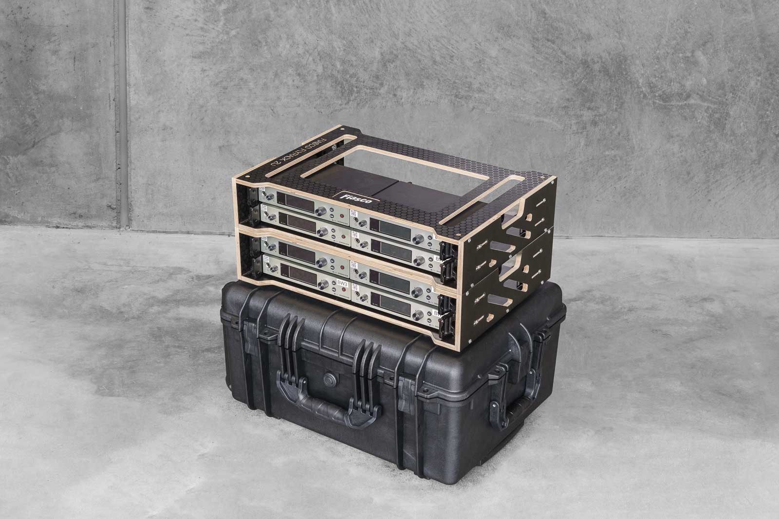 Flyrack Double 2U - Wireless Rack, Tracks Rack, IO Rack for Touring ...