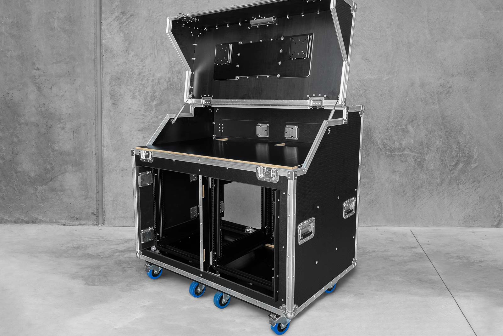 12EIGHT DOUBLE SLAM RACK 24U FLIP TOP – Fiasco Cases NZ